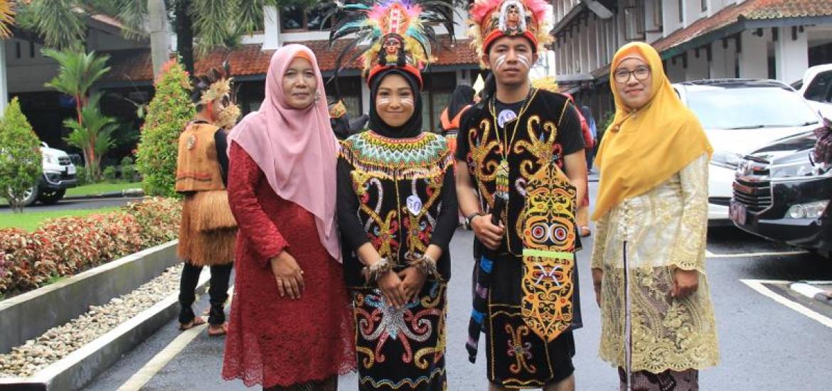 MAN 1 Bantul Ikut Semarakan Lomba Pakaian Adat dalam Peringatan HAB Kemenag ke 77 | Kemenag Bantul